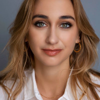 Sarah Mathieu | Actor | The Talent Manager