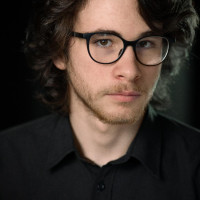 Leon Strong | Floor Runner | The Talent Manager