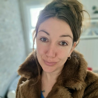 Beth Phillips | Researcher/AP | The Talent Manager