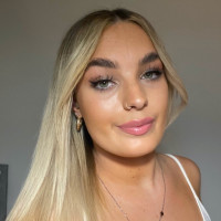 daisy robertson | Runner | The Talent Manager