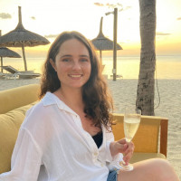 Lisa Frew | Runner/Junior Researcher | The Talent Manager