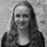 Nina Palmier-Robertson | Self Shooting Producer | The Talent Manager